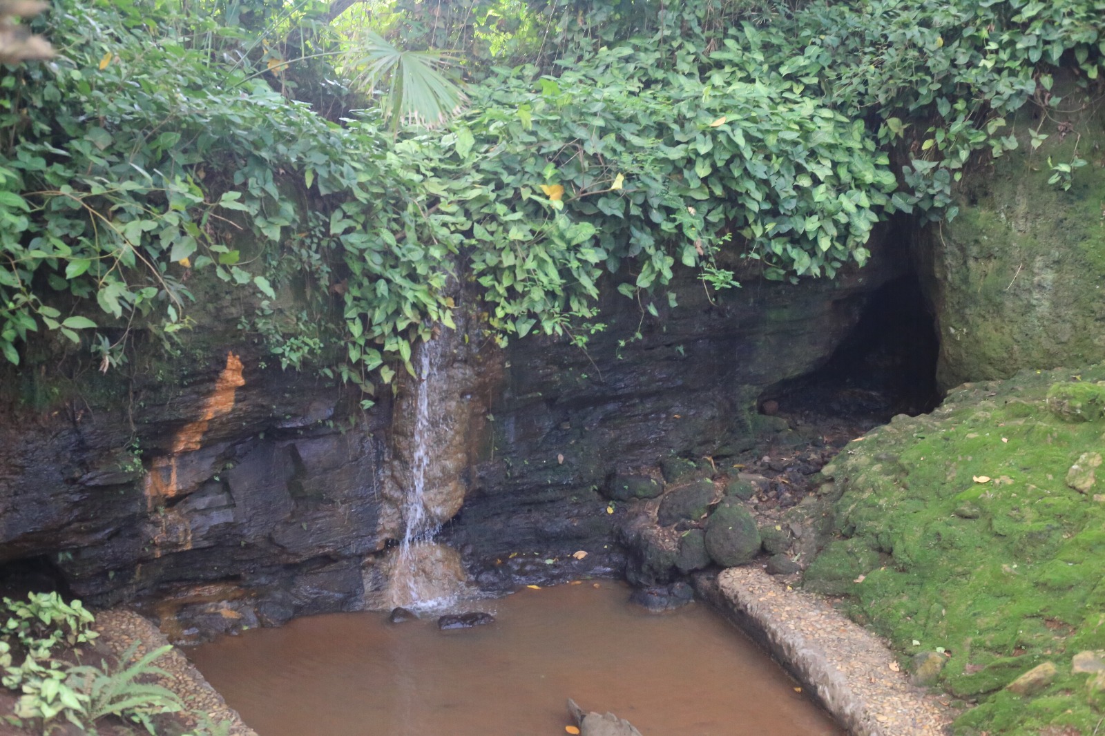 KATASIHA CAVES: A UNIQUE SANCTUARY FOR OMUKAMA KABALEGA DURING COLONIAL ...